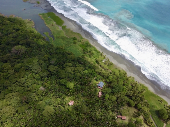 Beautiful House for sale in Osa Peninsula - Osa Land Office